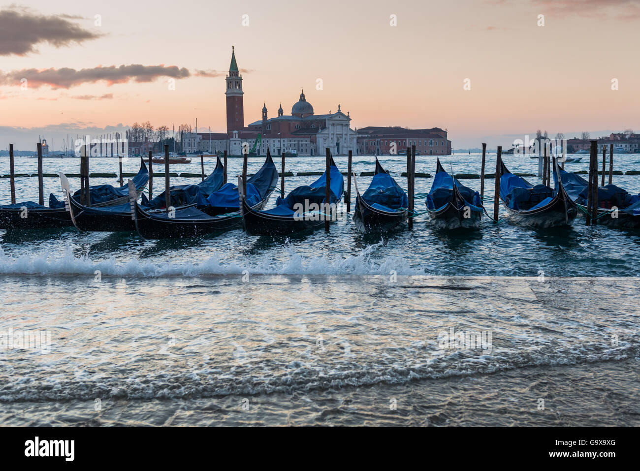 Ven church hi-res stock photography and images - Alamy