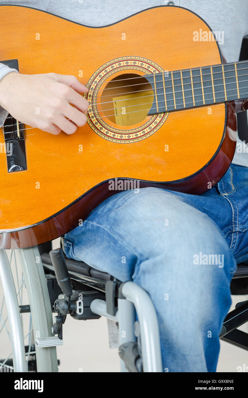 Disabled musician hi-res stock photography and images - Alamy