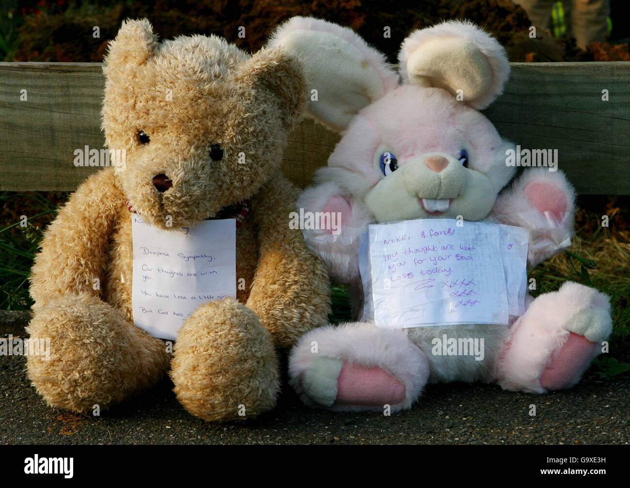 Child teddies hi-res stock photography and images - Alamy