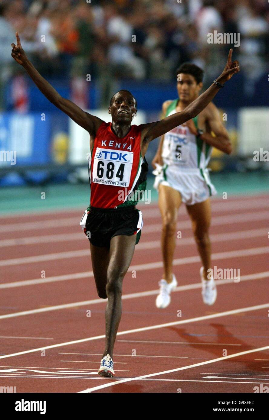Richard limo win the final of the mens 5000 hi-res stock photography ...