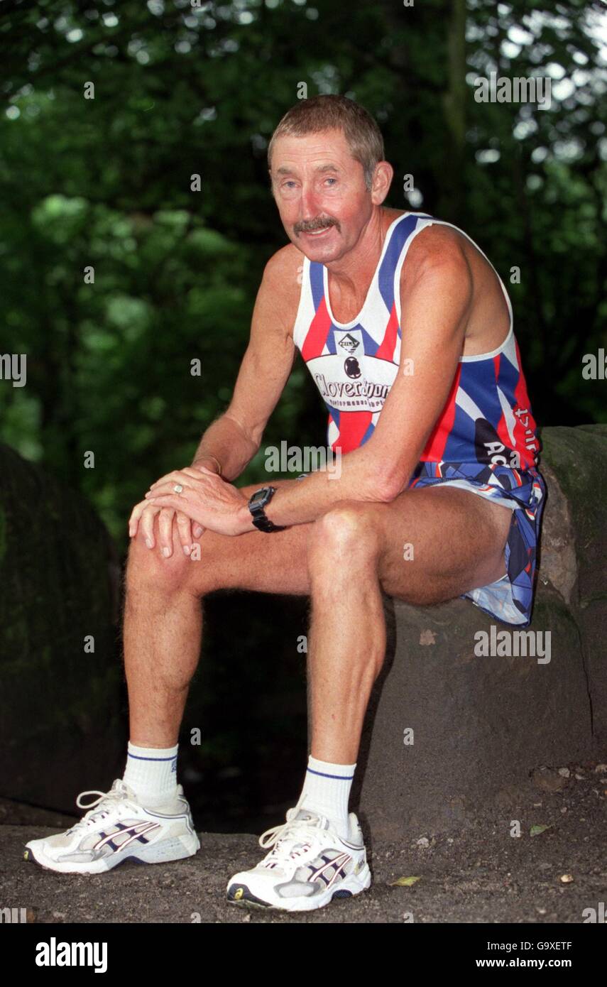 62 year old ron hill hi-res stock photography and images - Alamy