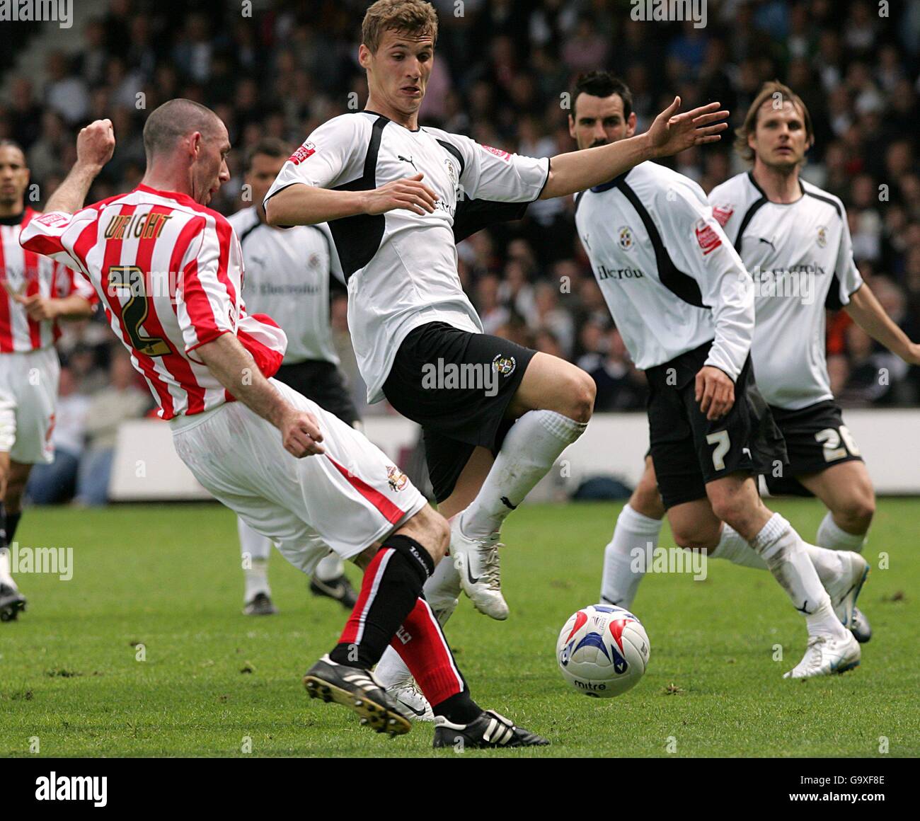 Soccer - Coca-Cola Football League Championship - Luton Town v ...