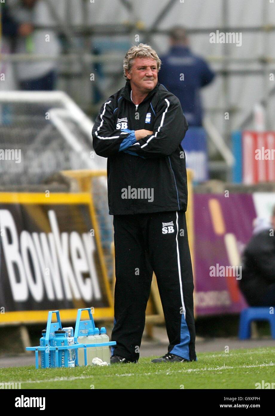 Birmingham city manager steve bruce looks on hi-res stock photography ...