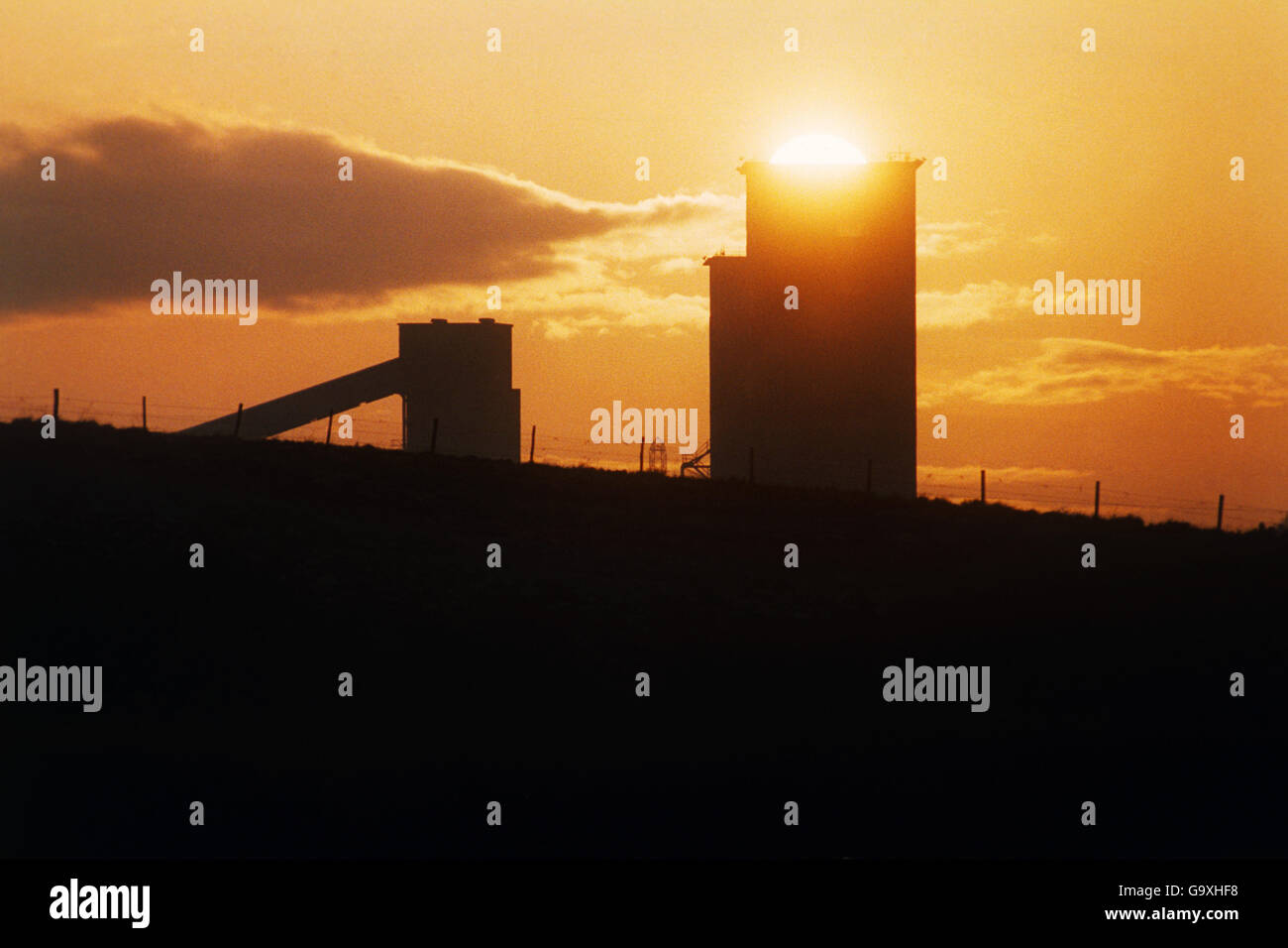 Cotgrave colliery at dawn hi-res stock photography and images - Alamy