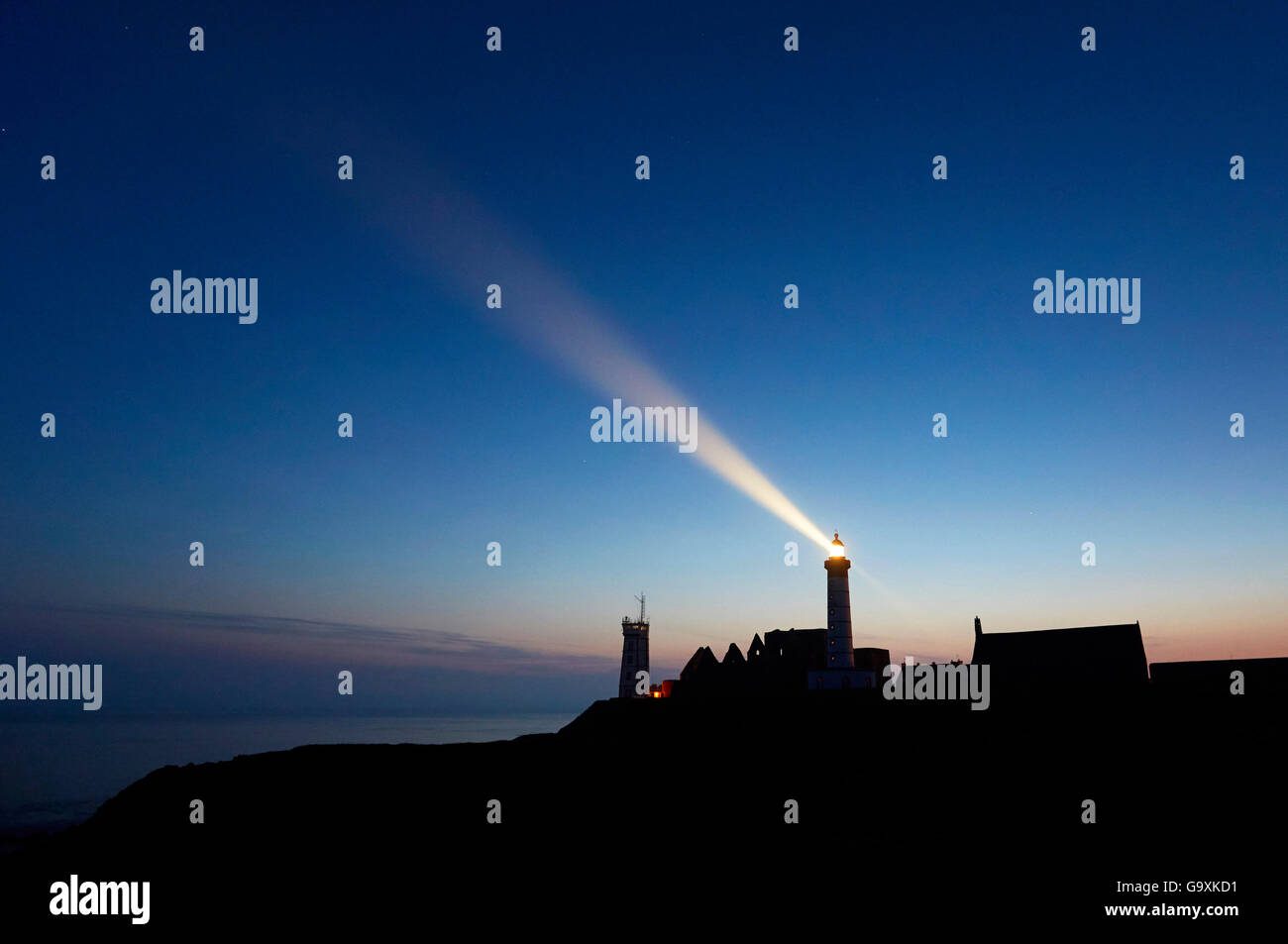 Beam at night from lighthouse hi-res stock photography and images - Alamy