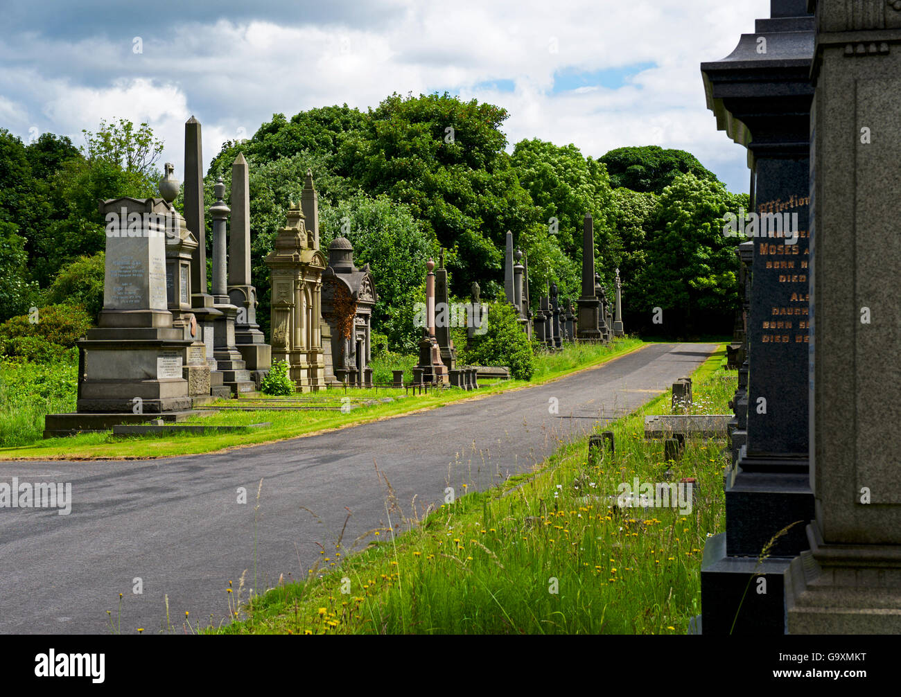 Undercliffe Cemetery, Bradford, West Yorkshire, England UK Stock Photo ...
