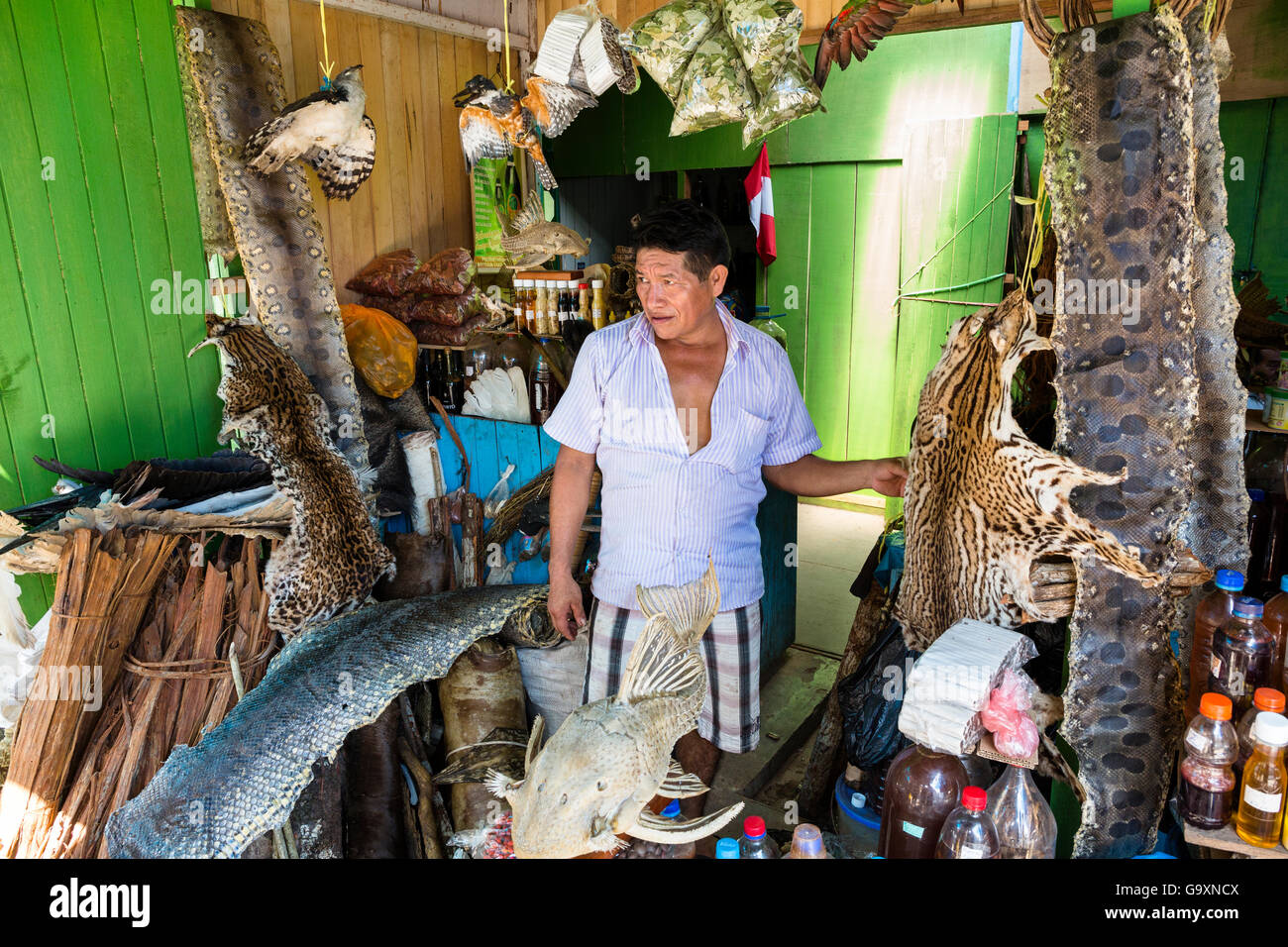 Animal trader hi-res stock photography and images - Alamy