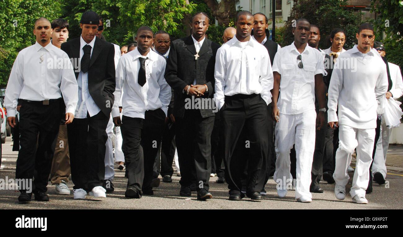 Mourners attending the funeral of the 16 year old kodjo yenga hi-res ...