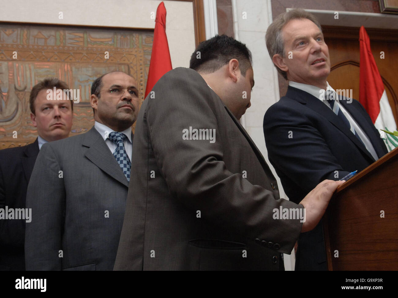 Iraqi translator hi-res stock photography and images - Alamy
