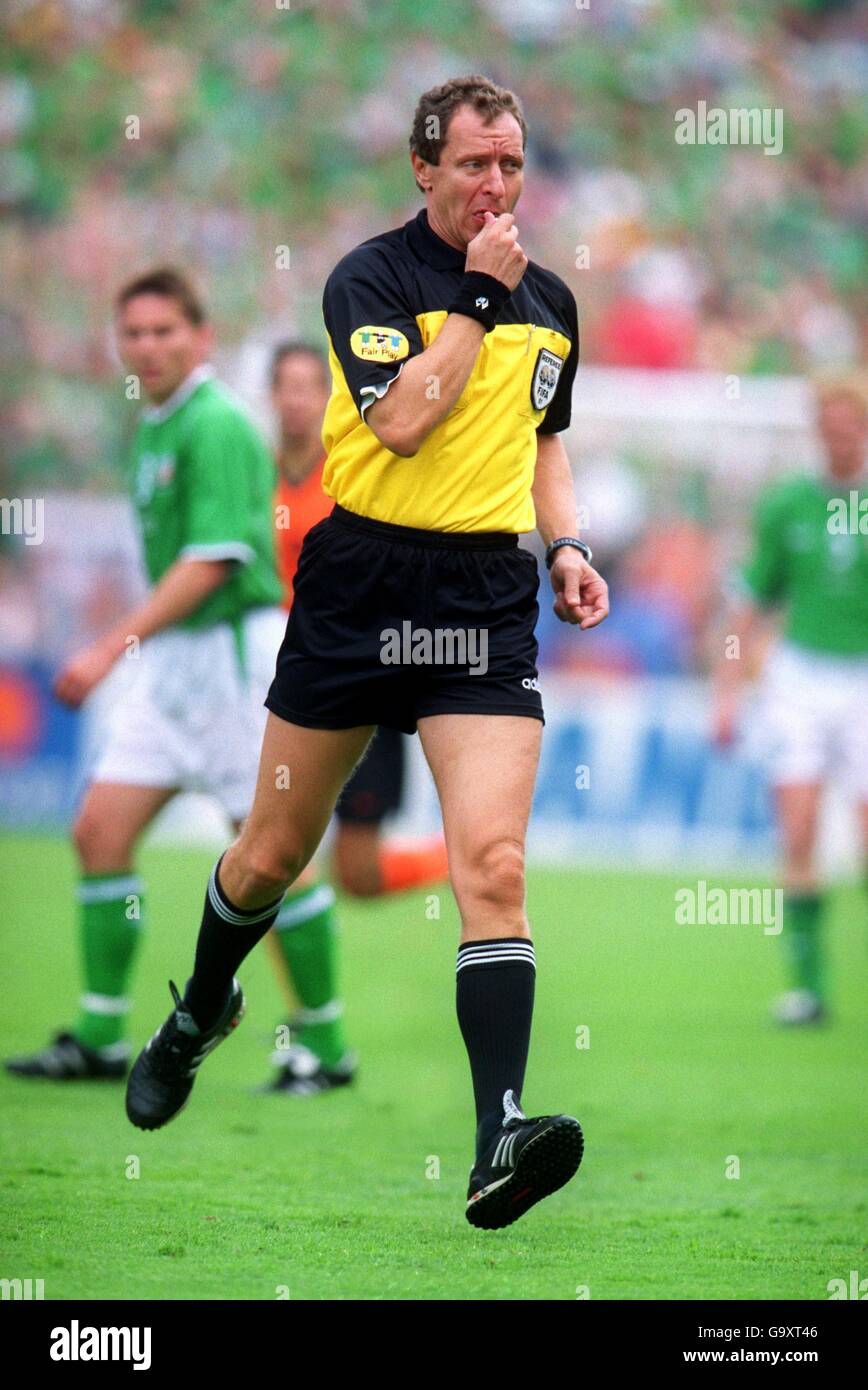 Soccer world cup qualifier group two ireland v holland hi-res stock ...