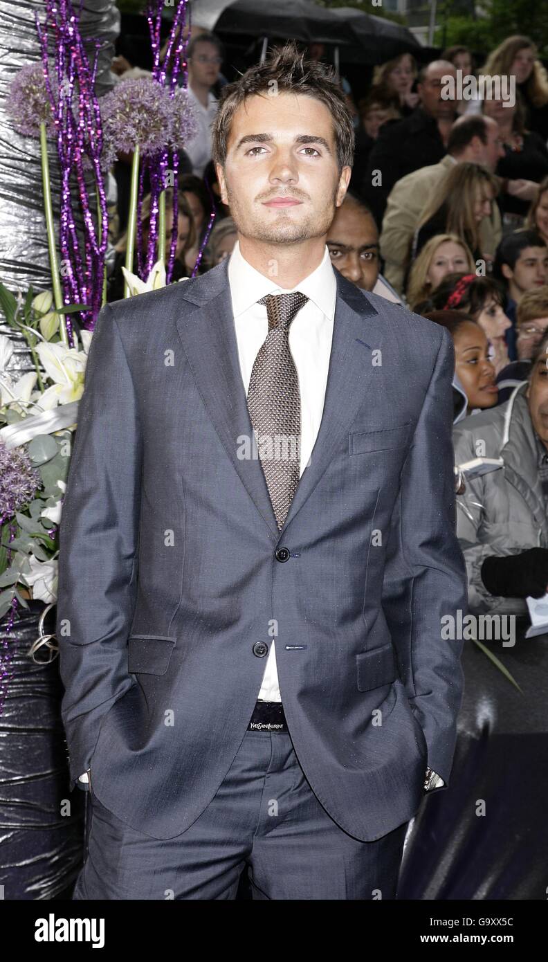 Matt milburn hollyoaks hi-res stock photography and images - Alamy