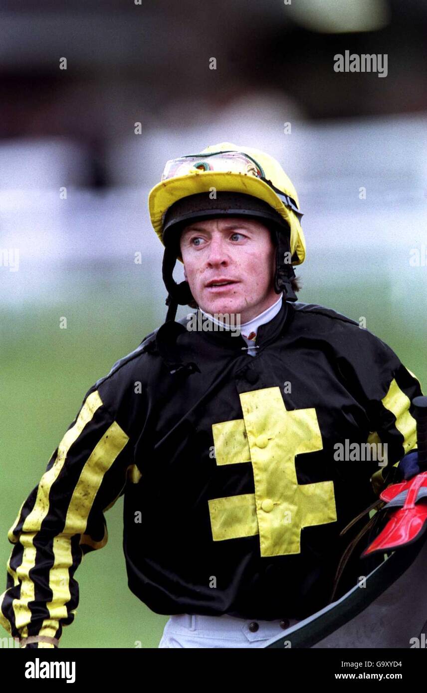 Top half stock keiren fallon jockey horseracing horse racing hi-res stock photography and images ...