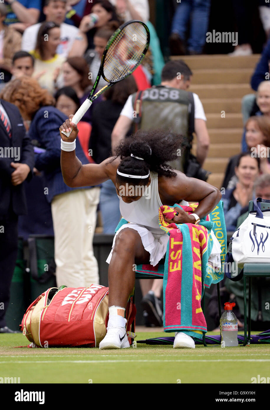 Serena williams smashes racket hi-res stock photography and images - Alamy