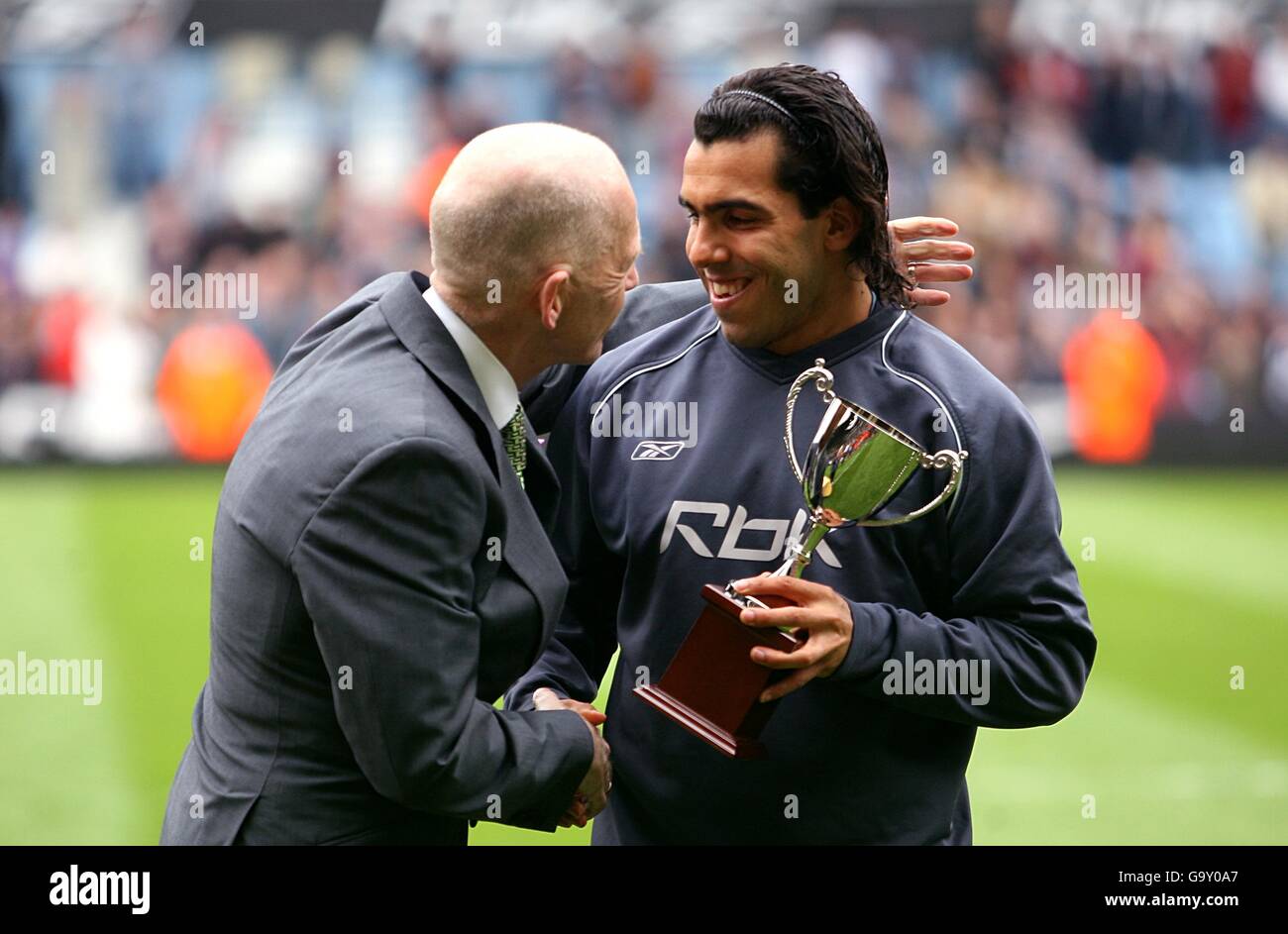 West Ham United Chairman Eggert Magnusson (left) with Player of The ...