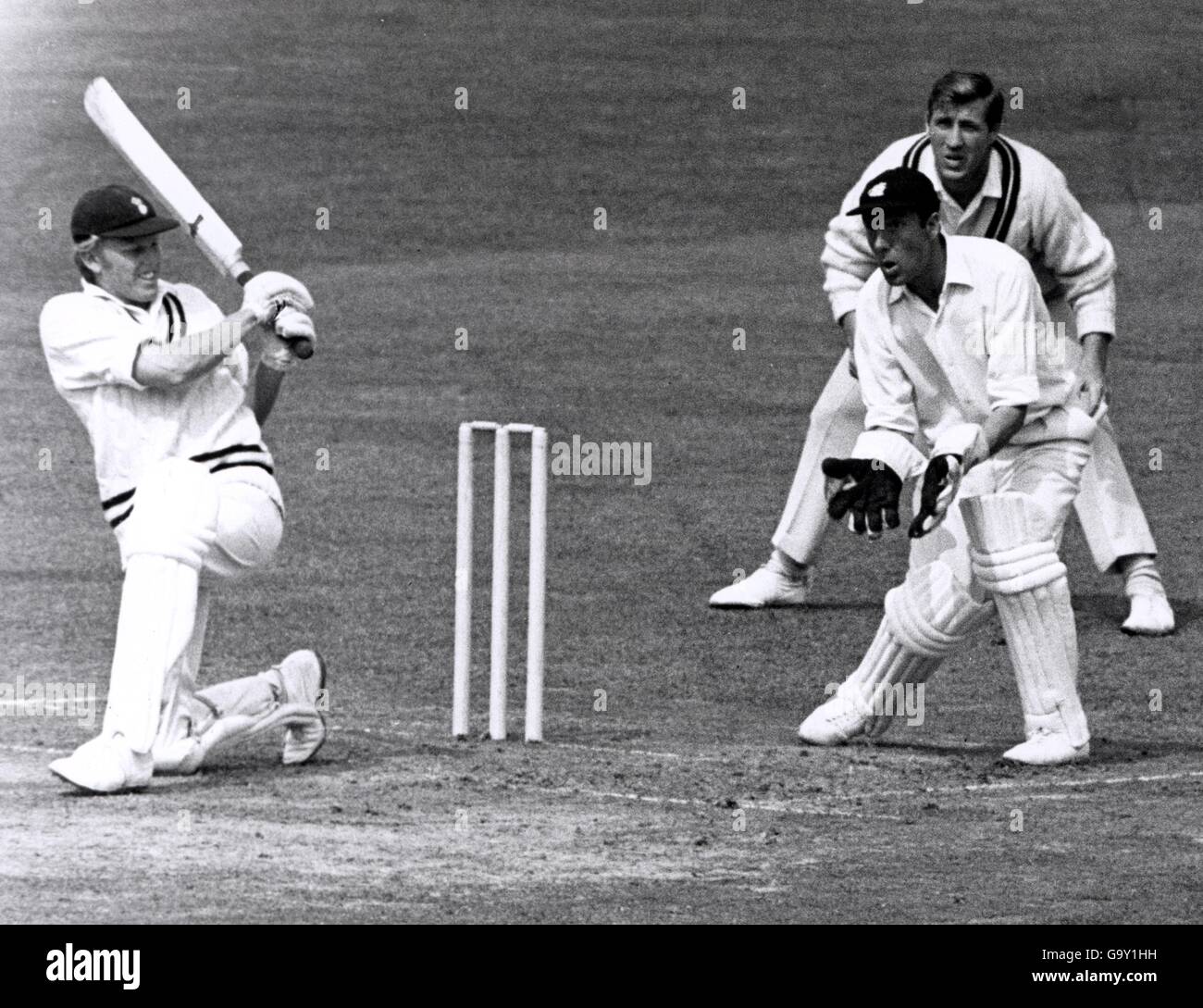 Barry richards hampshire hi-res stock photography and images - Alamy