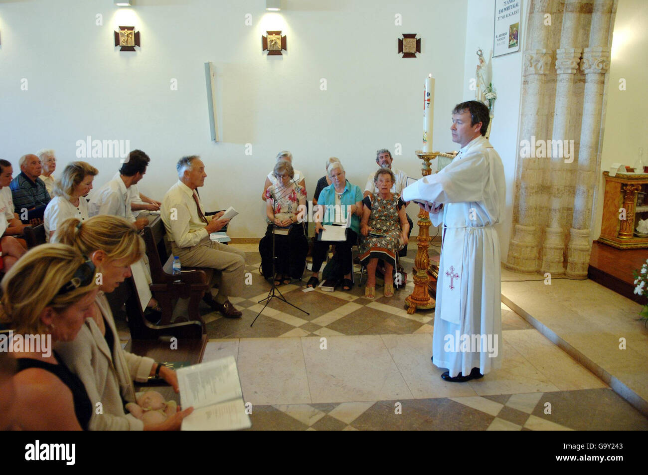 Anglican Church Service High Resolution Stock Photography and Images ...
