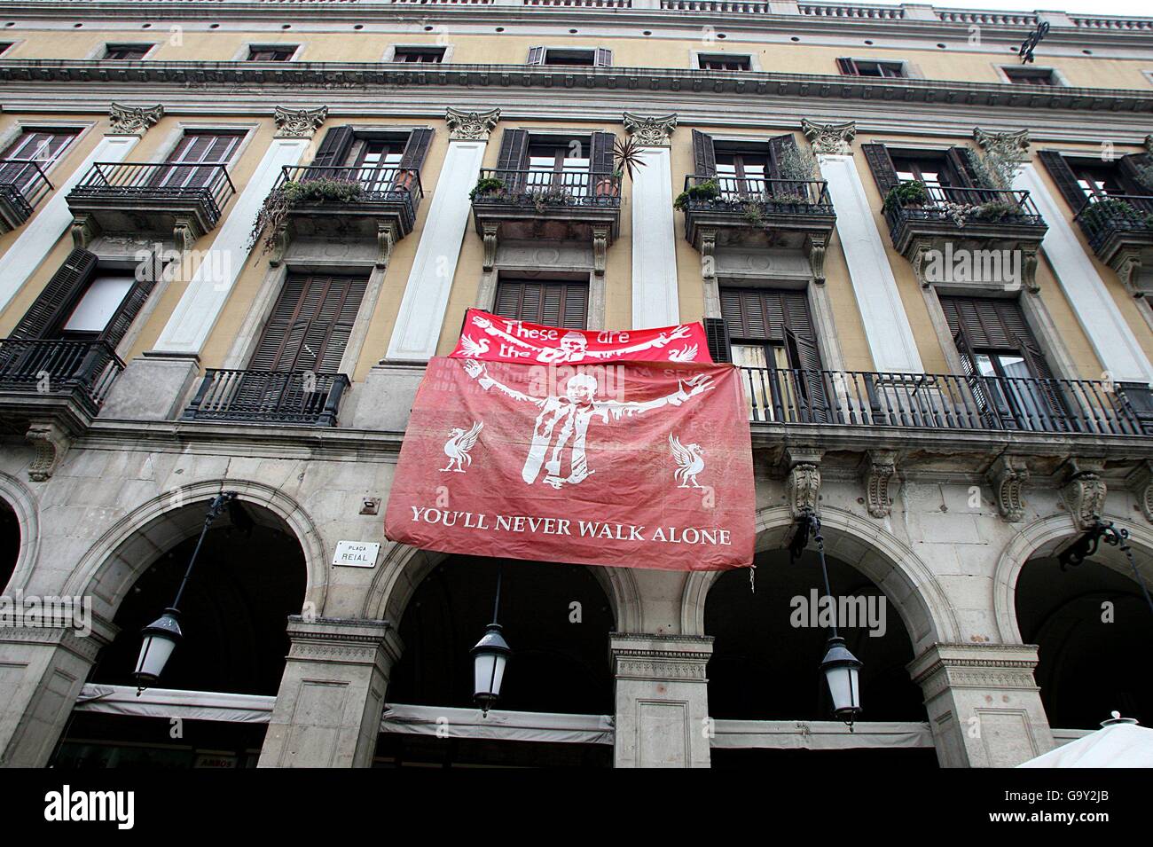 You'll never walk alone banner hi-res stock photography and images - Alamy