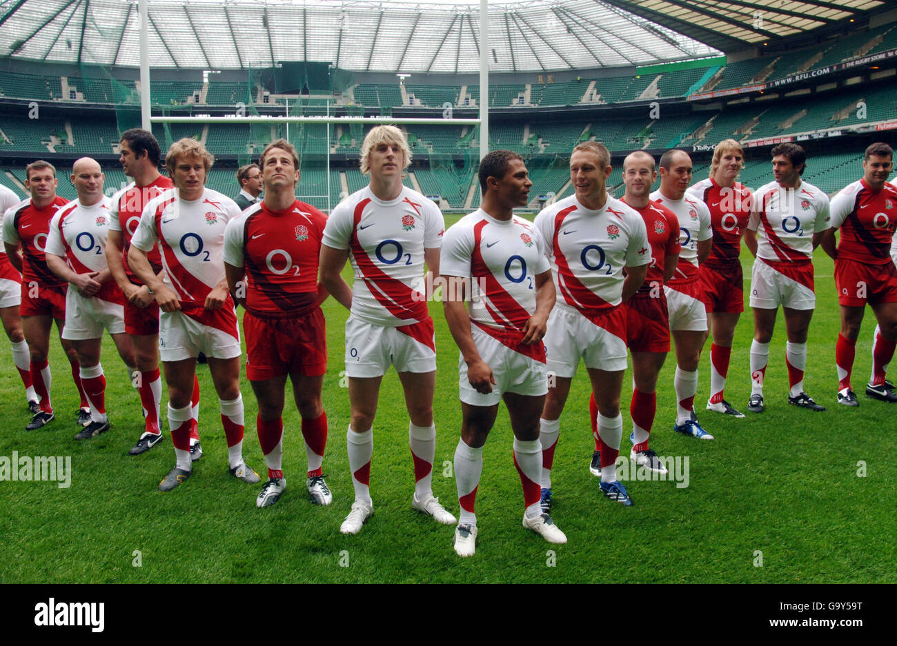 England rugby kit hi-res stock photography and images - Alamy