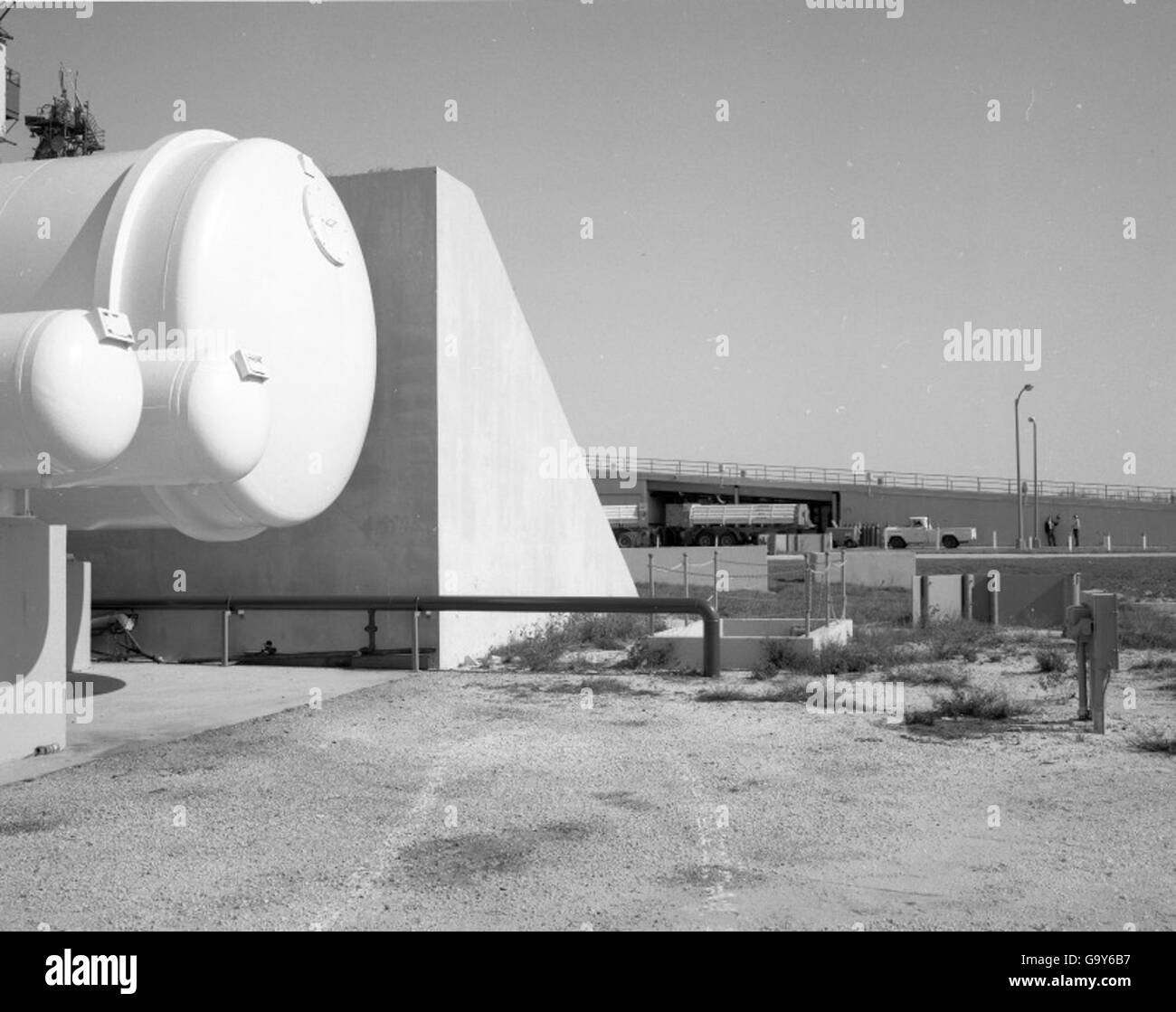 GD Astronautics Atlas missile test documenting missile positioning on ...