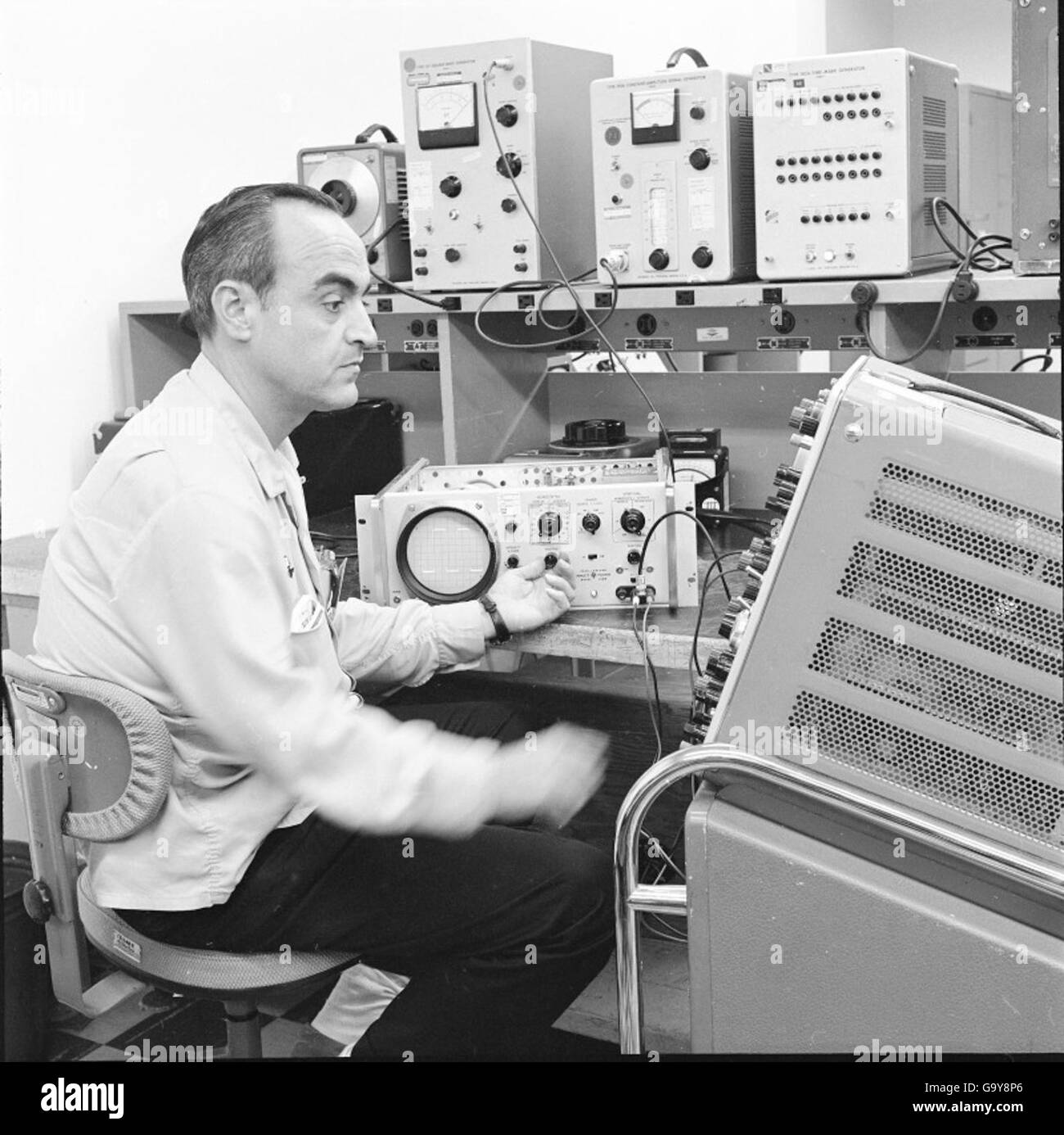 GD/Astronautics art depicting the Apollo reentry vehicle, dated June 15 ...