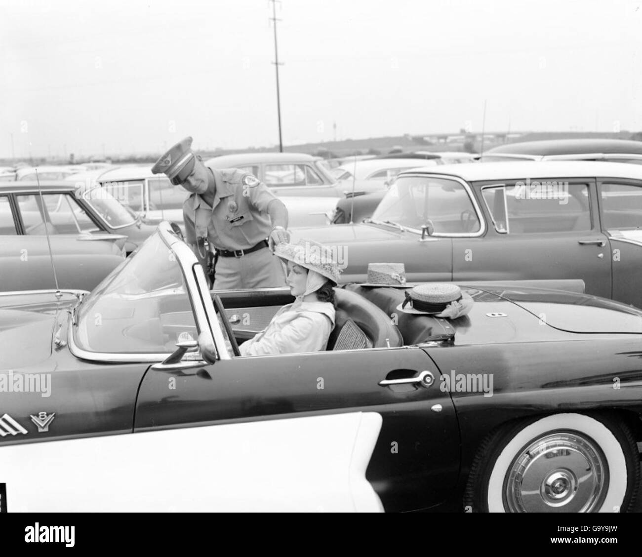 General Dynamics Astronautics experiment showing free space simulator ...