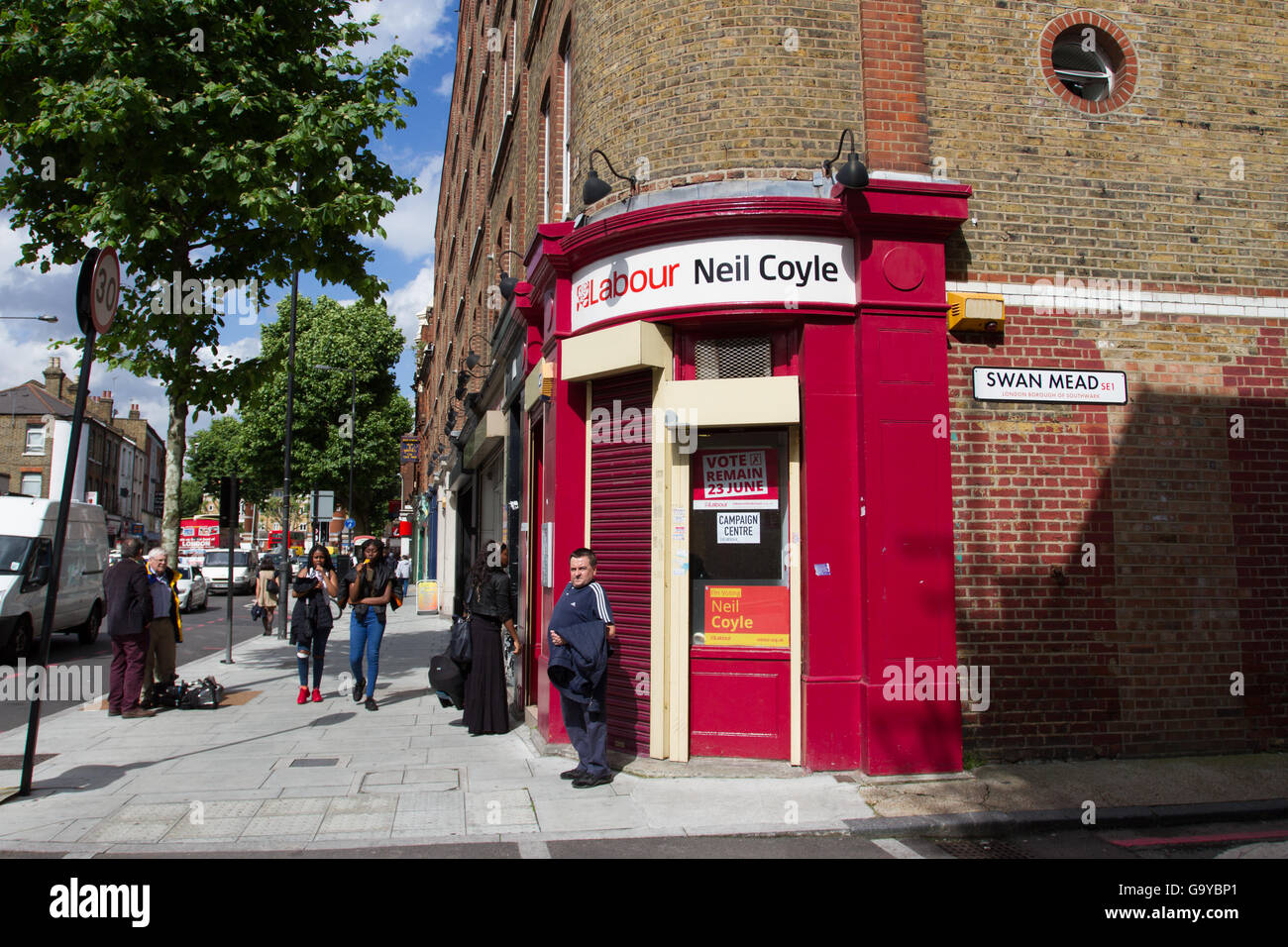 London, UK. 1st July 2016. Neil Coyle's office on Tower Bridge Road. ws ...