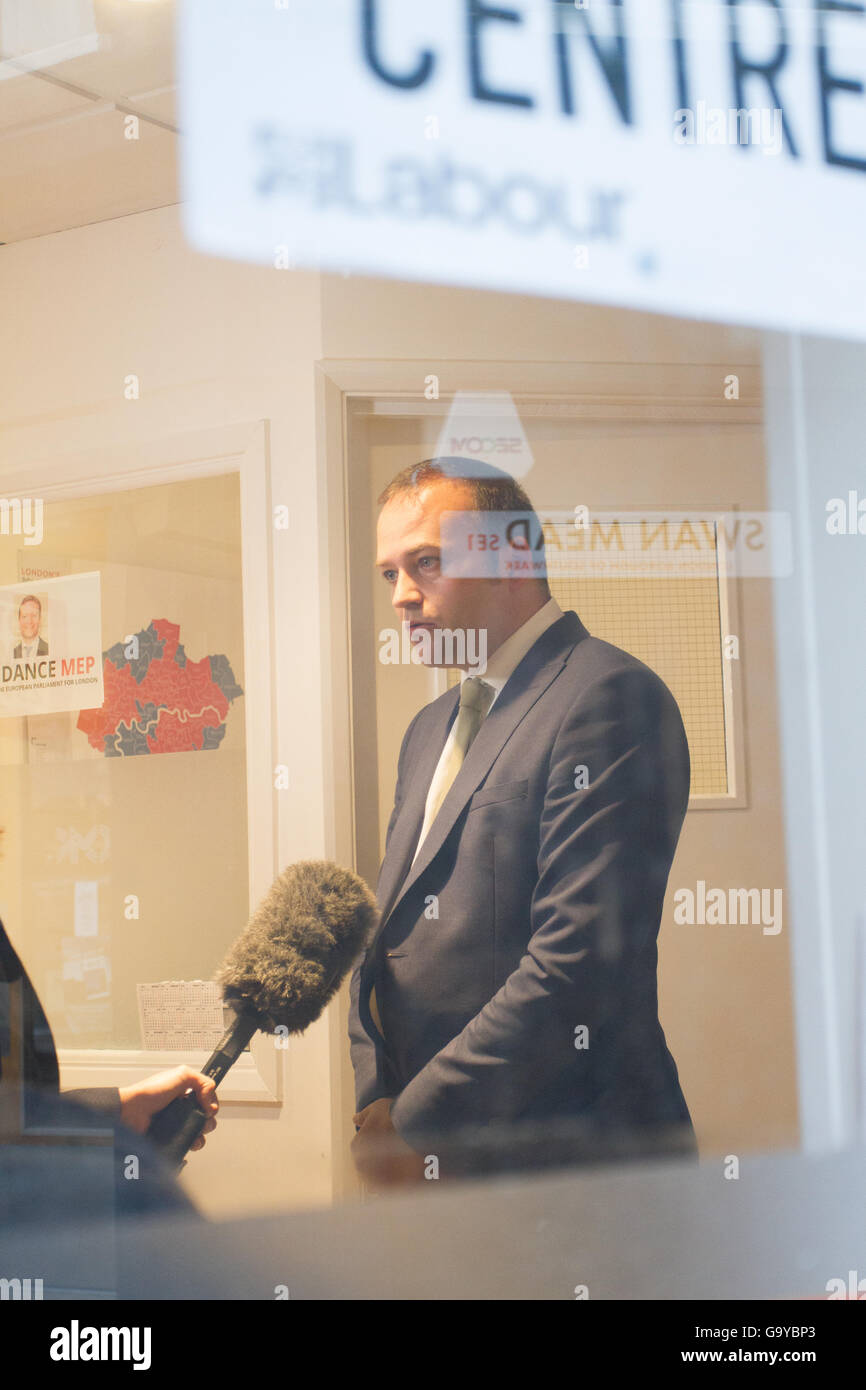 London, UK. 1st July 2016. Neil Coyle MP at his weekly surgery in Tower ...