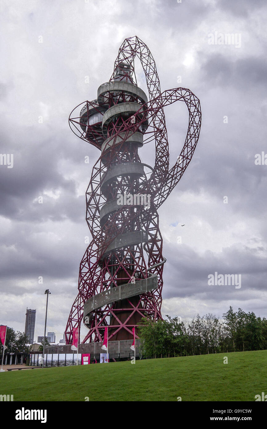 London, UK. 1st July, 2016. : Londonders attend the The Slide ...