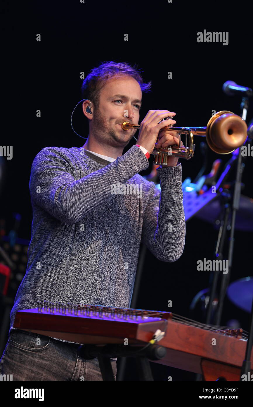 Stornoway band hi-res stock photography and images - Alamy