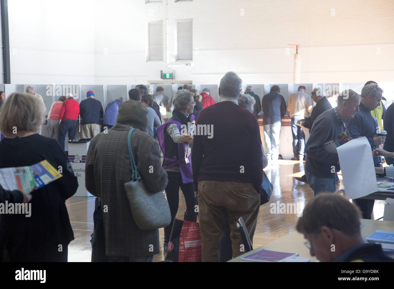 Australians voting hi-res stock photography and images - Alamy