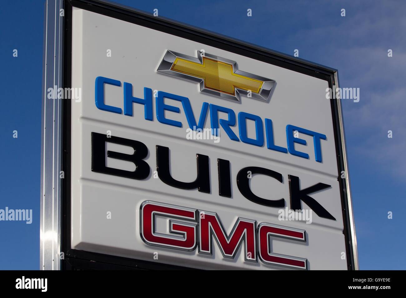 General motors dealership hi-res stock photography and images - Alamy