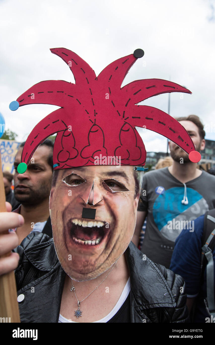 Farage mask hi-res stock photography and images - Alamy