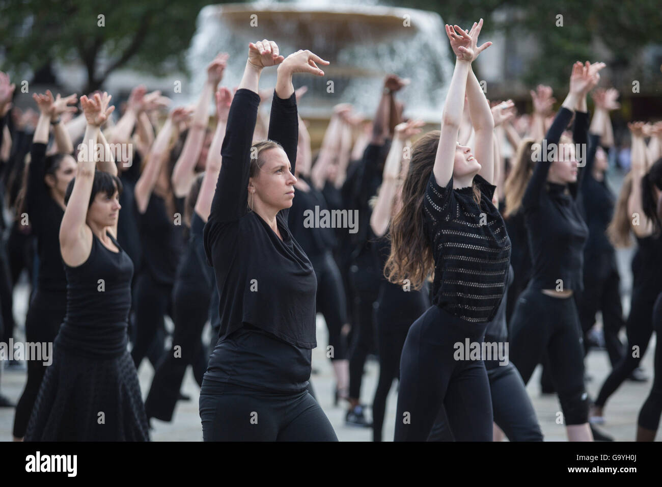 Mass dance hi-res stock photography and images - Alamy