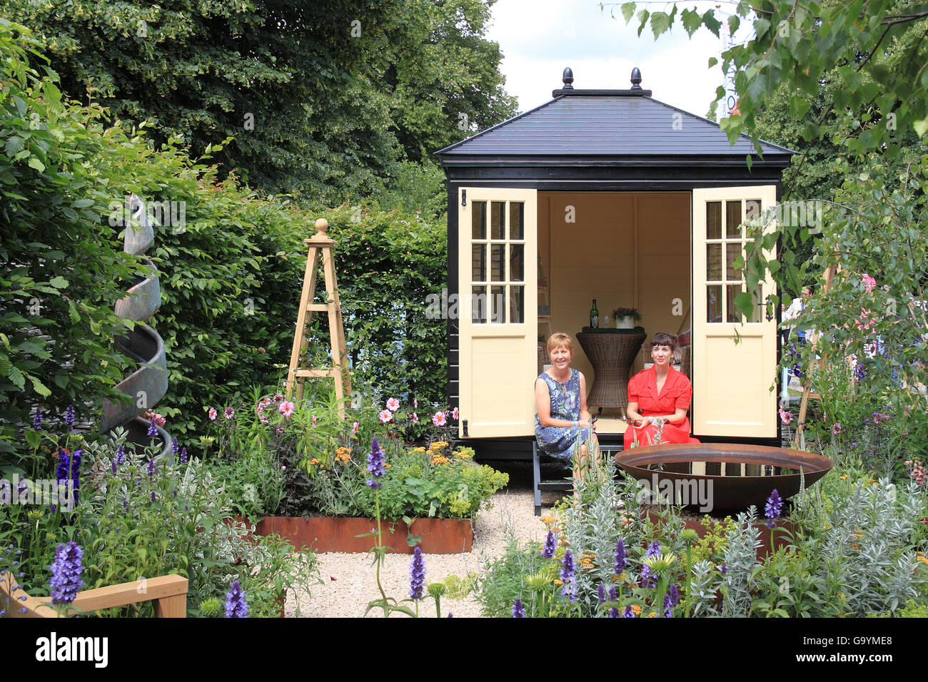 Amanda waring hi-res stock photography and images - Alamy