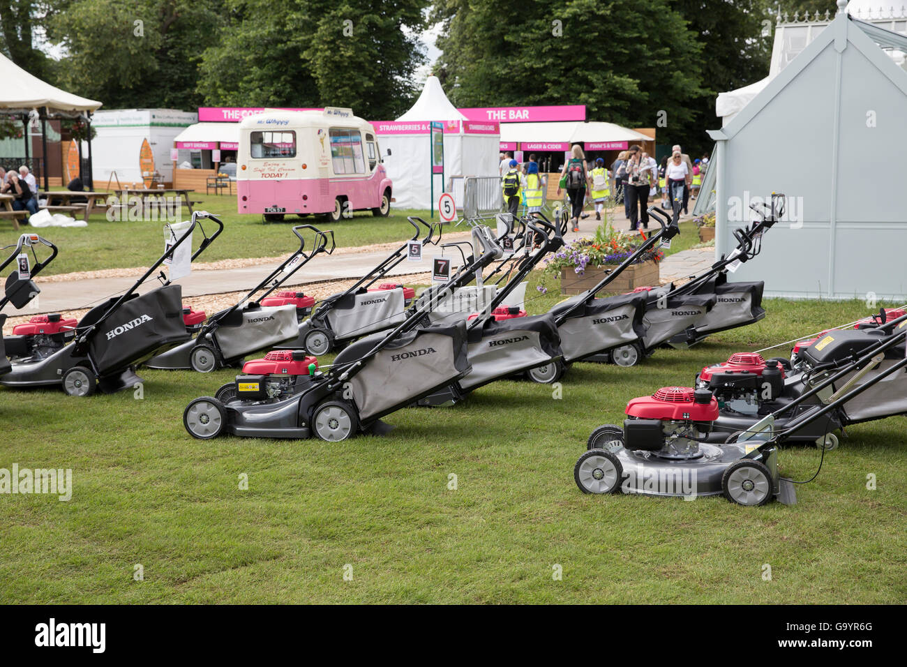 Hampton Court,UK,4th July 2016,Honda lawn mowers at RHS Hampton Court ...
