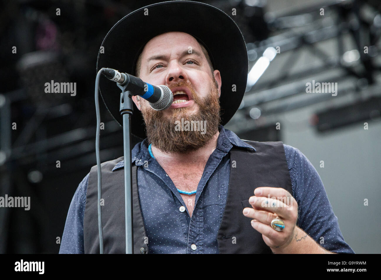 Nathaniel rateliff and the night sweats hi-res stock photography and ...