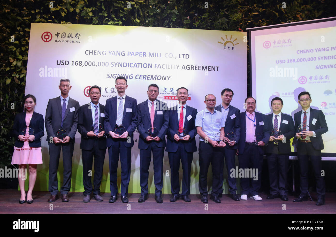 Syndicated loan hi-res stock photography and images - Alamy