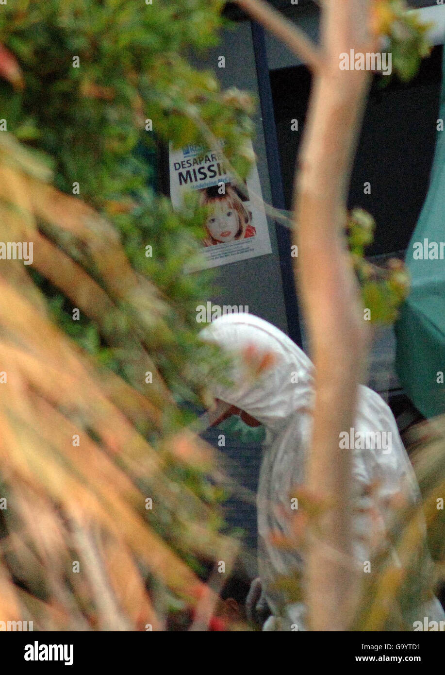 Police search house hi-res stock photography and images - Alamy