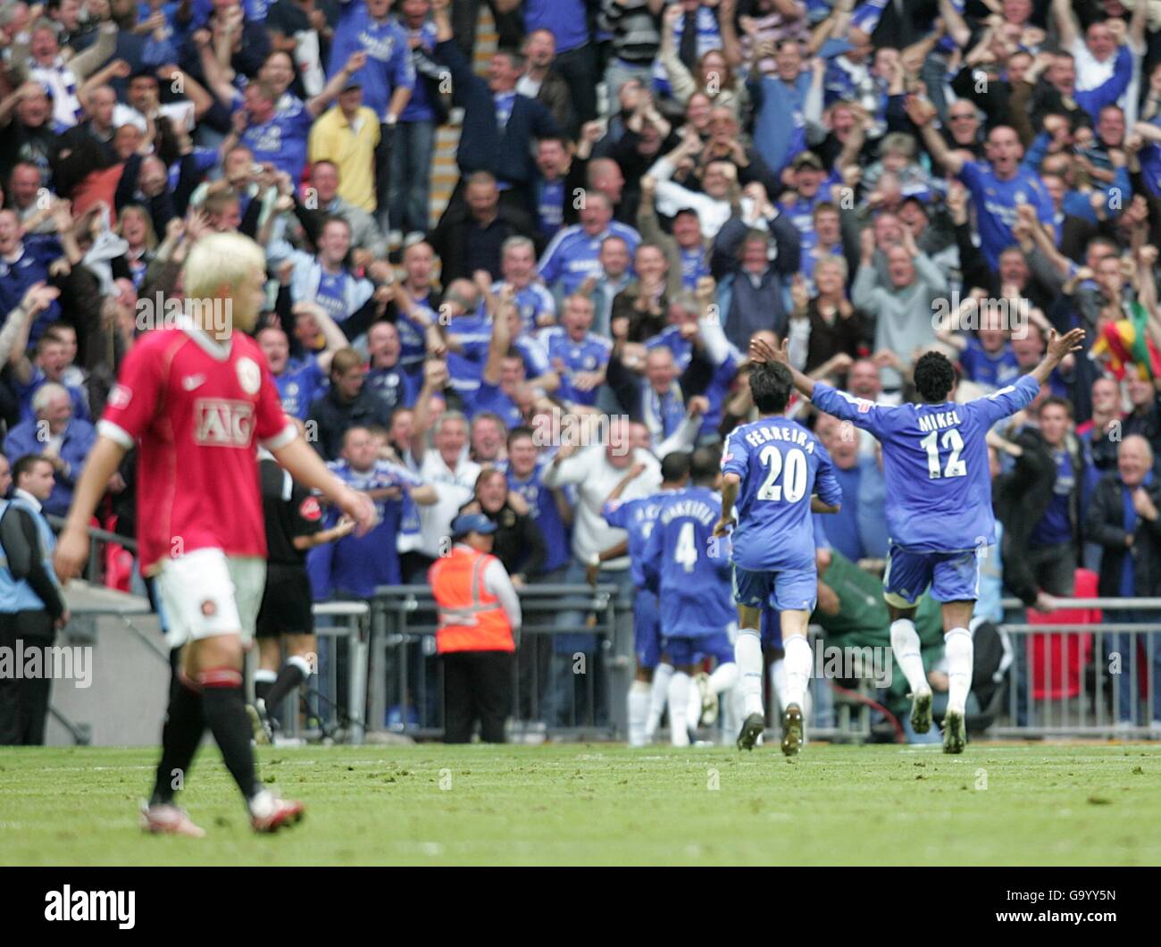 Soccer - FA Cup - Final - Chelsea v Manchester United - Wembley Stadium ...