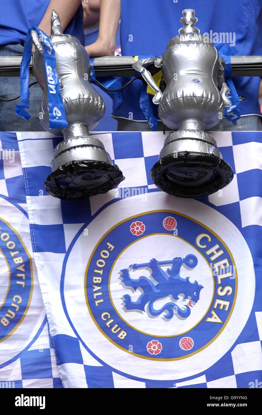 Fa cup trophy wembley gv hi-res stock photography and images - Alamy