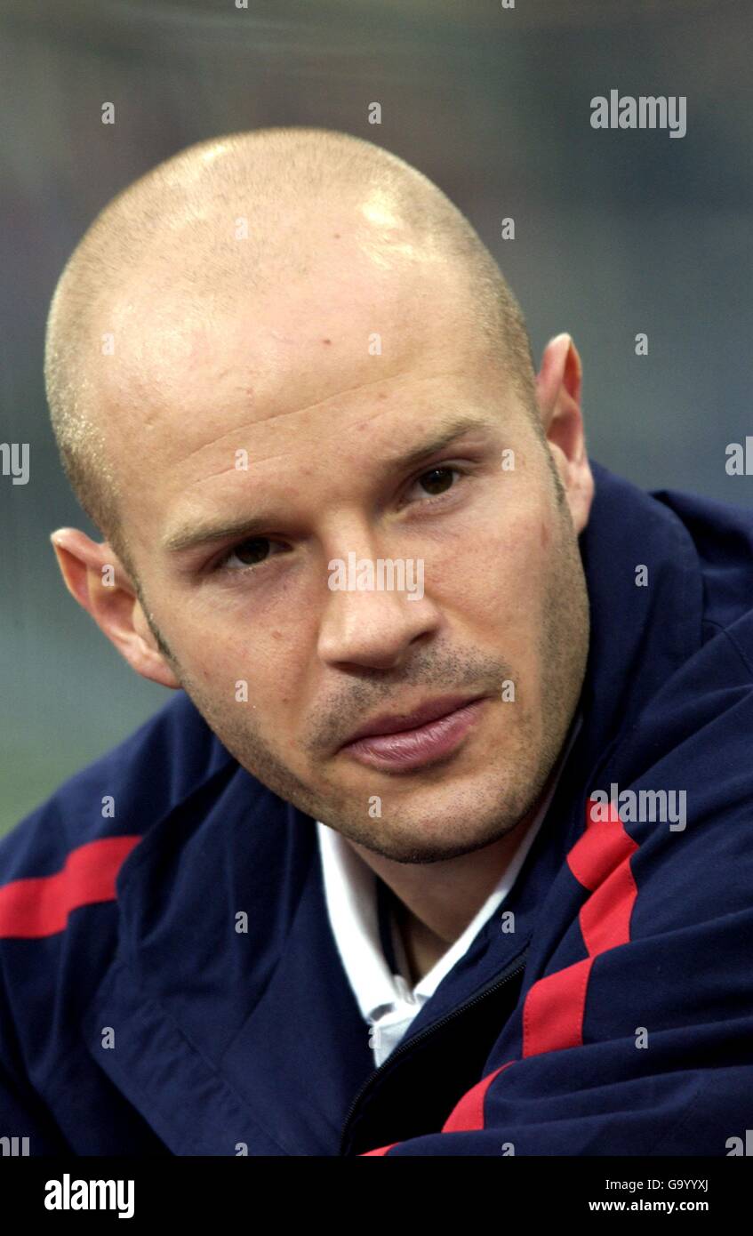 Soccer - World Cup 2002 Qualifier - Group Nine - Germany v England ...