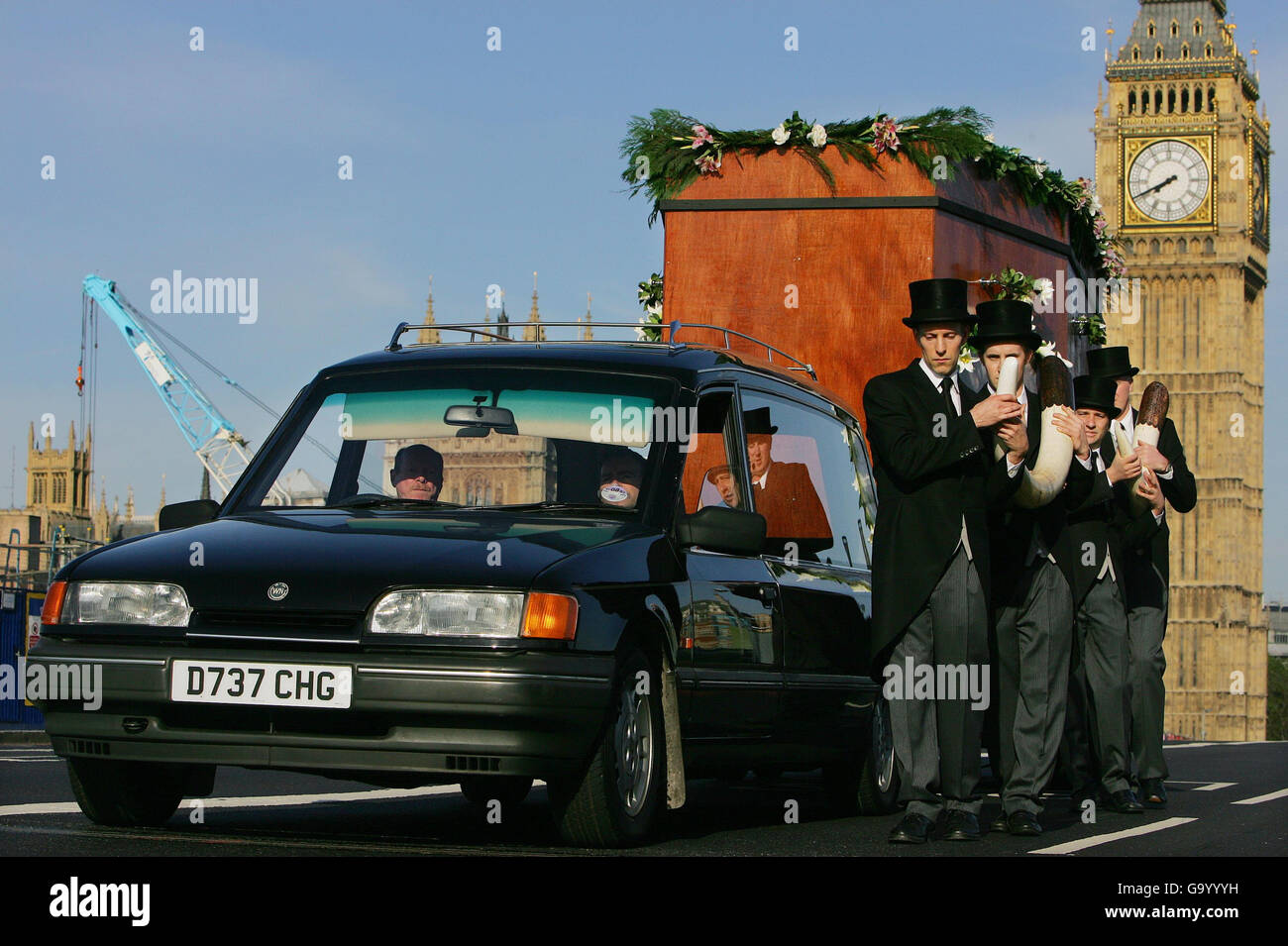 Elephant coffin hi-res stock photography and images - Alamy