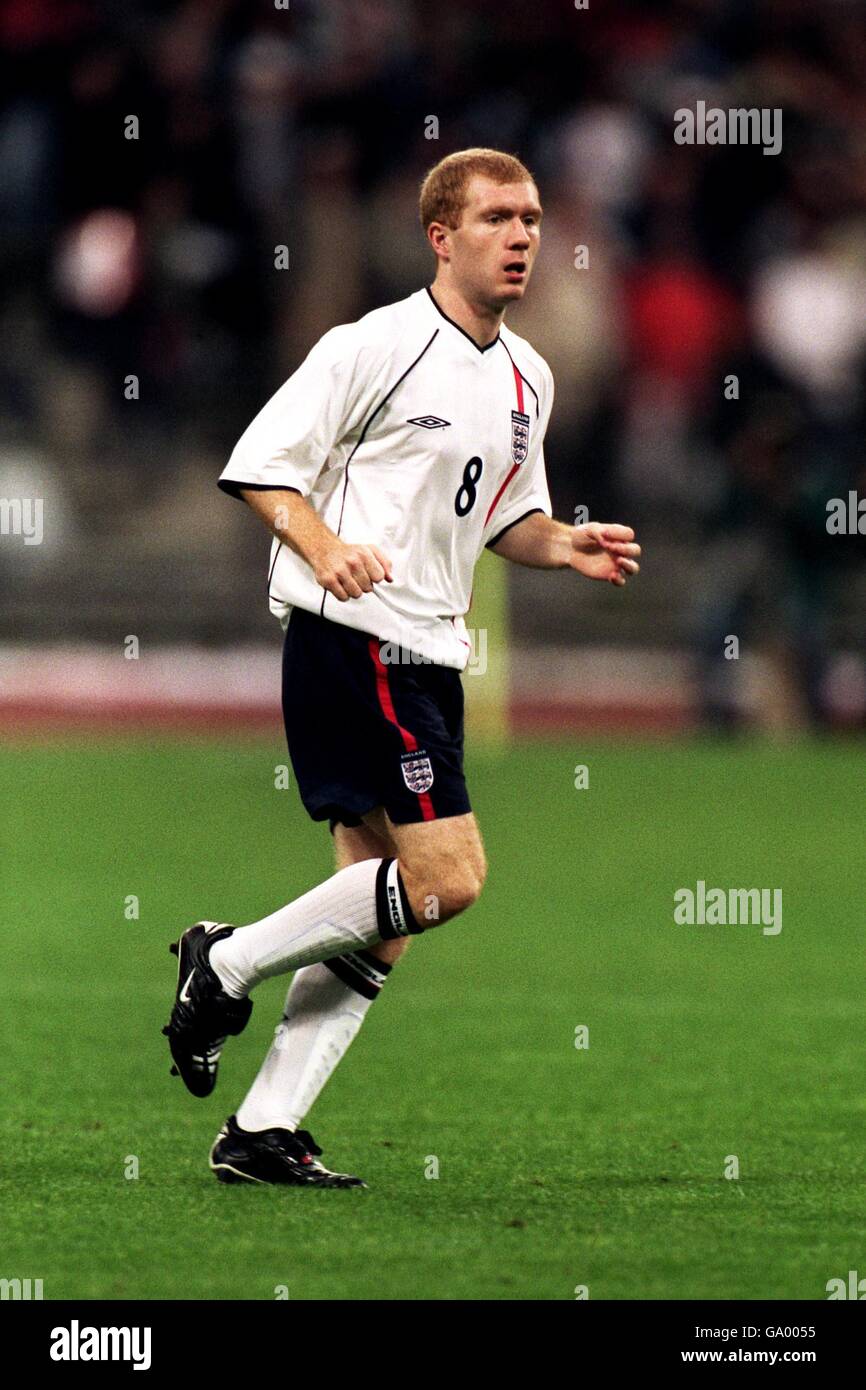 Paul scholes 2002 hi-res stock photography and images - Alamy