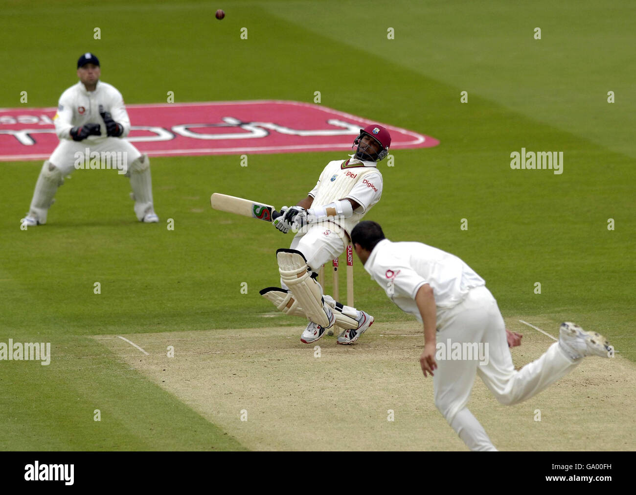 Cricket lords full length bowling bowls ball action hi-res stock ...