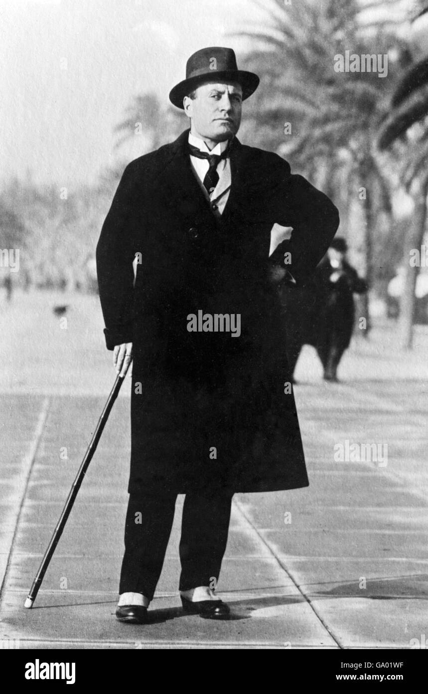 Il duce mussolini italian fascist Black and White Stock Photos & Images ...