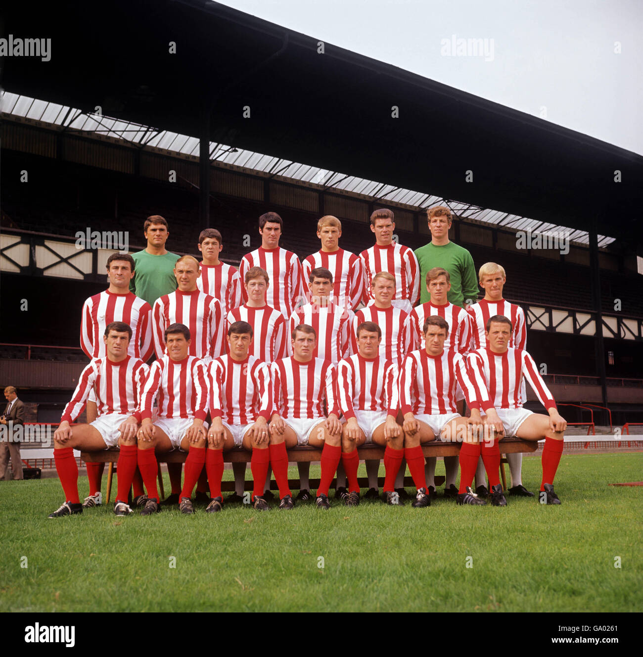 Sunderland team group. 7/8/1967 Front row, L-R: Harvey, Kinnell ...