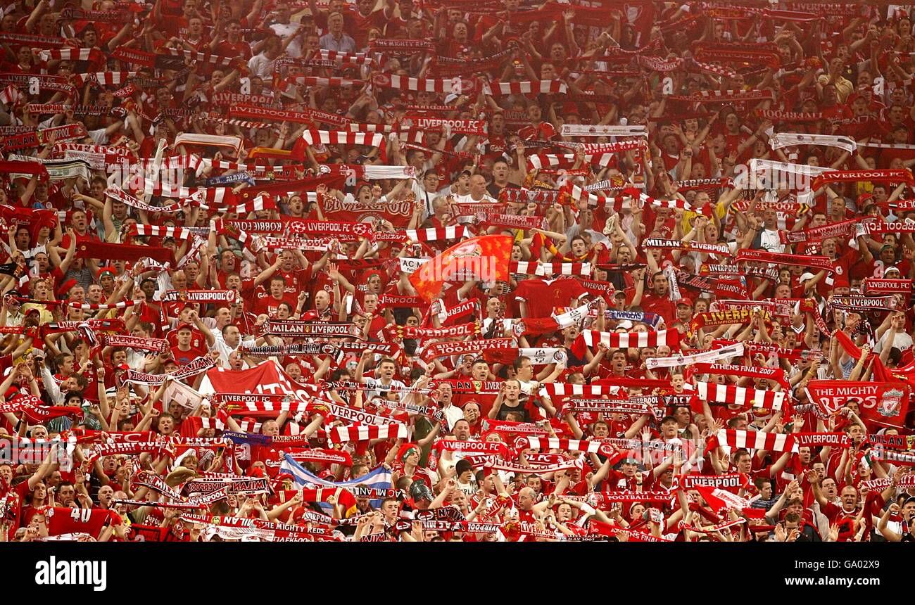 Ac milan fans in stands hi-res stock photography and images - Alamy