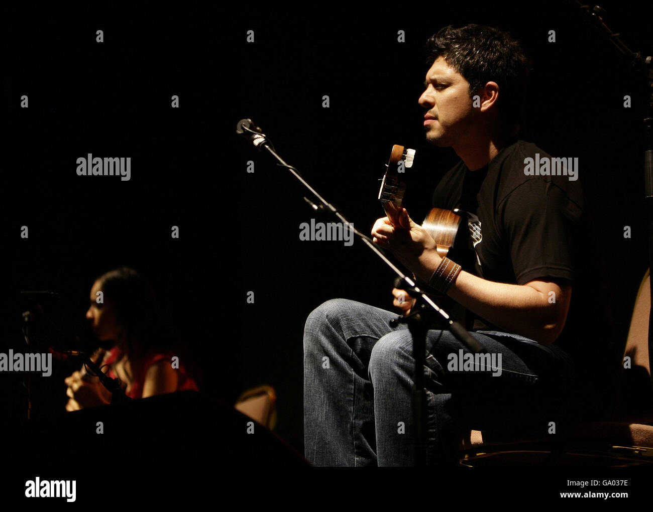 Rodrigo y gabriela in concert hi-res stock photography and images - Alamy
