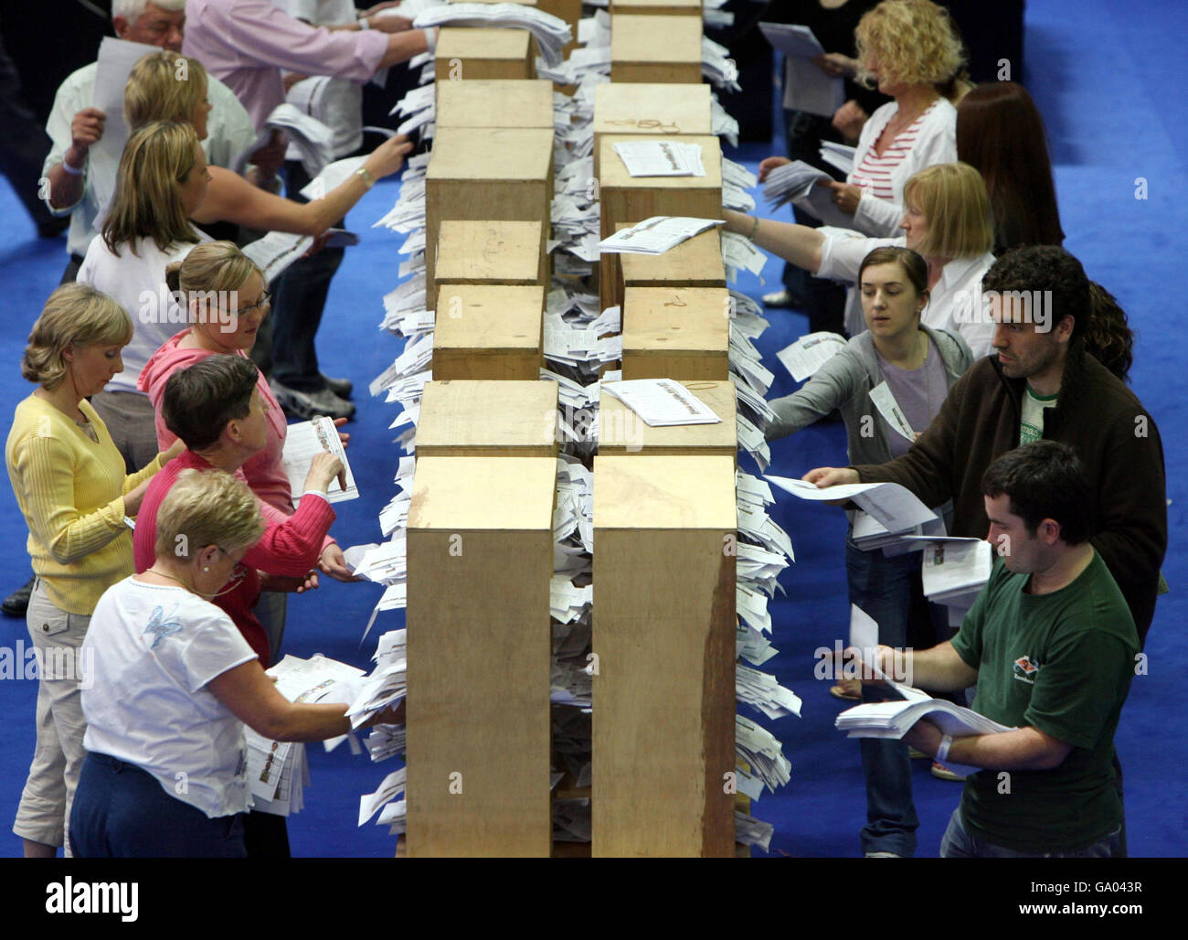 Counting begins in the Irish General election at the RDS in Dublin ...
