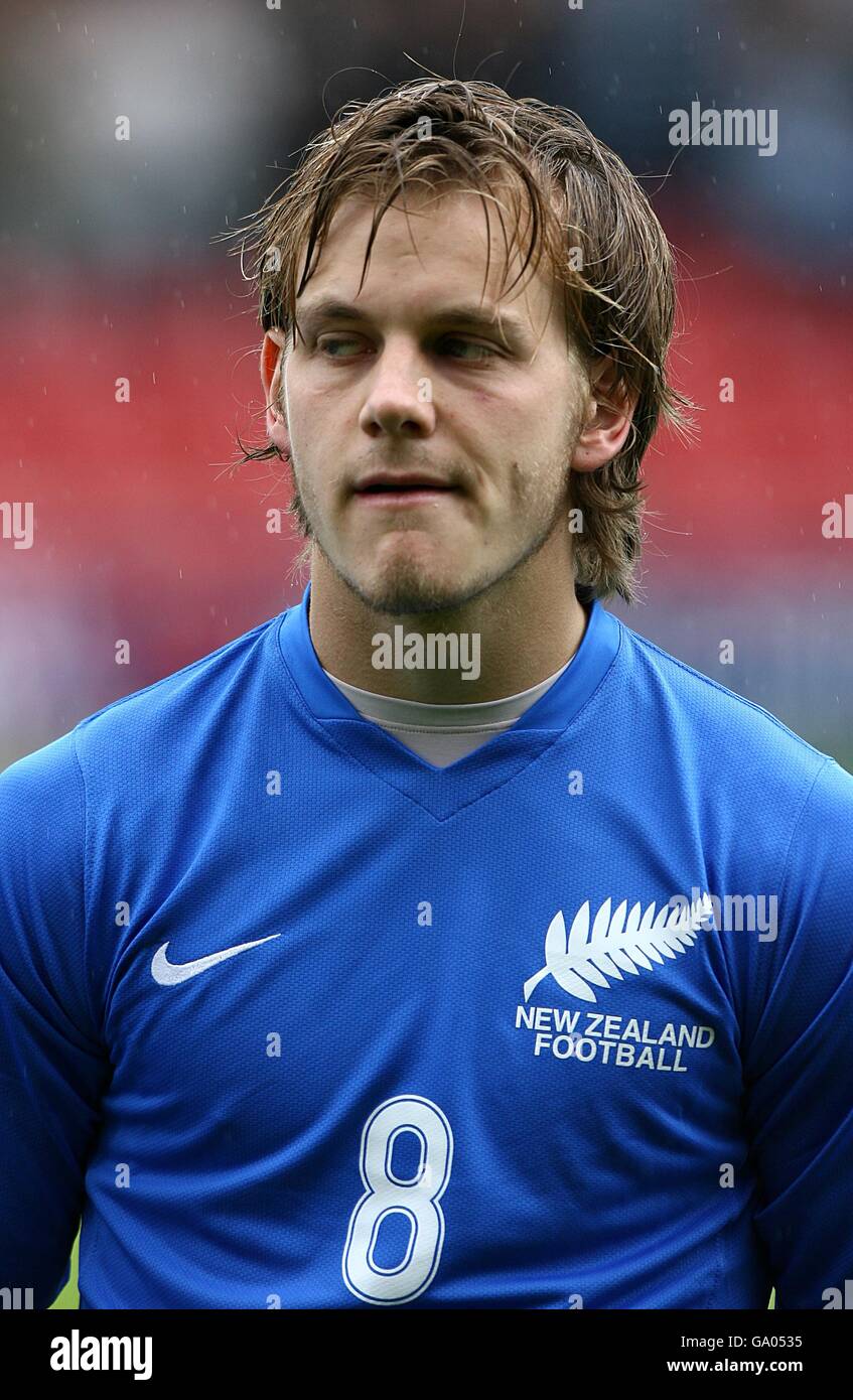 Chris james, new zealand hi-res stock photography and images - Alamy